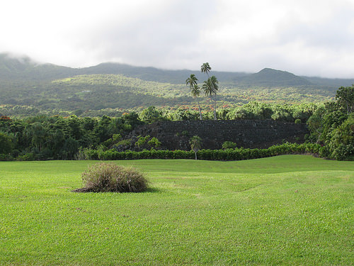 Piilanihale Heiau and Kahanu Gardens in Hana, Hawaii - Kid-friendly ...