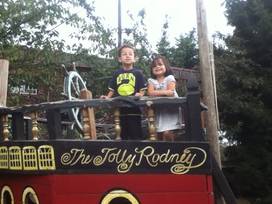 The Country Village in Bothell, Washington - Kid-friendly Attractions ...