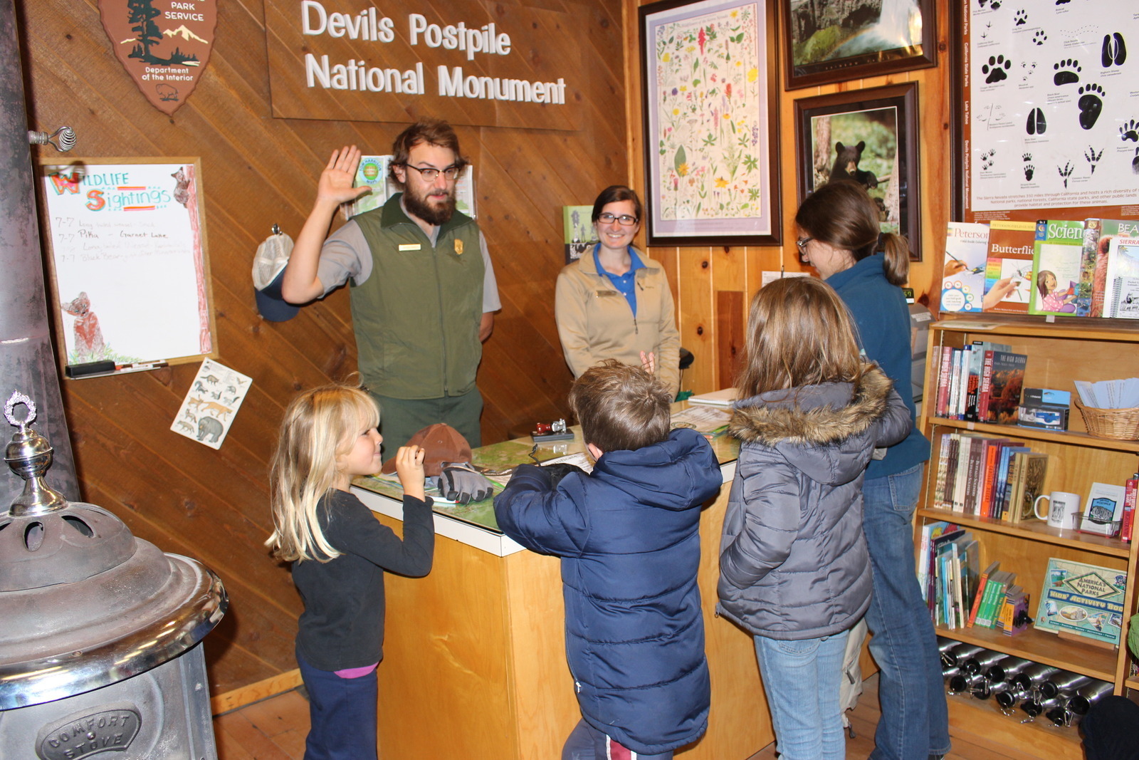 Devils Postpile Ranger Station in Mammoth Lakes, California - Kid ...