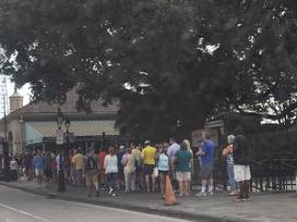 Cafe du Monde in New Orleans, Louisiana - Kid-friendly Restaurants ...