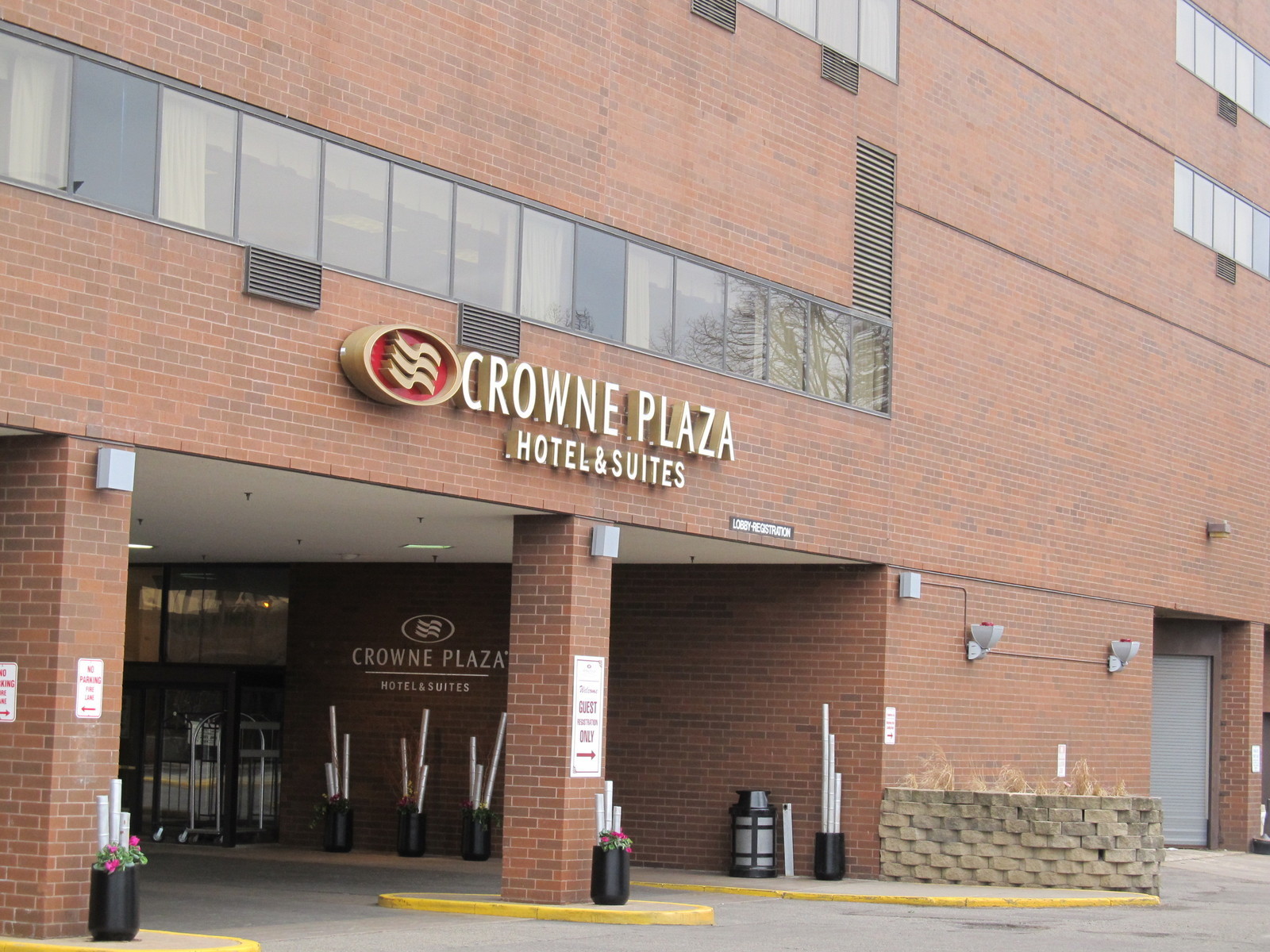 Crowne Plaza Suites : MSP Airport - Mall of America in Minneapolis ...