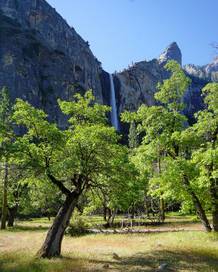 Bridalveil Fall in Mariposa, California - Kid-friendly Attractions ...