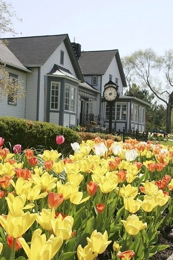 Long Grove Historical Village in Long Grove, Illinois - Kid-friendly ...