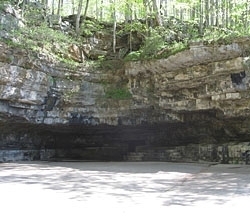 Dunbar Cave State Natural Area in Clarksville, Tennessee - Kid-friendly ...