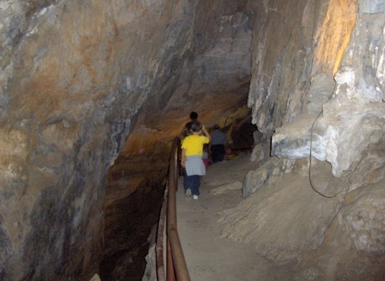 Boyden Cavern in Kings Canyon National Park, California - Kid-friendly ...